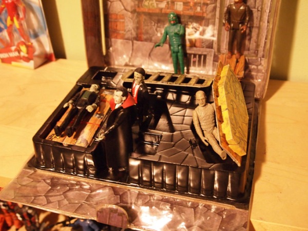 Remco Monster Figures – A Blast From The Past! | Terror from Beyond the ...