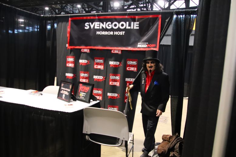 Svengoolie’s Celebrity C2E2 Saturday | Terror from Beyond the Dave
